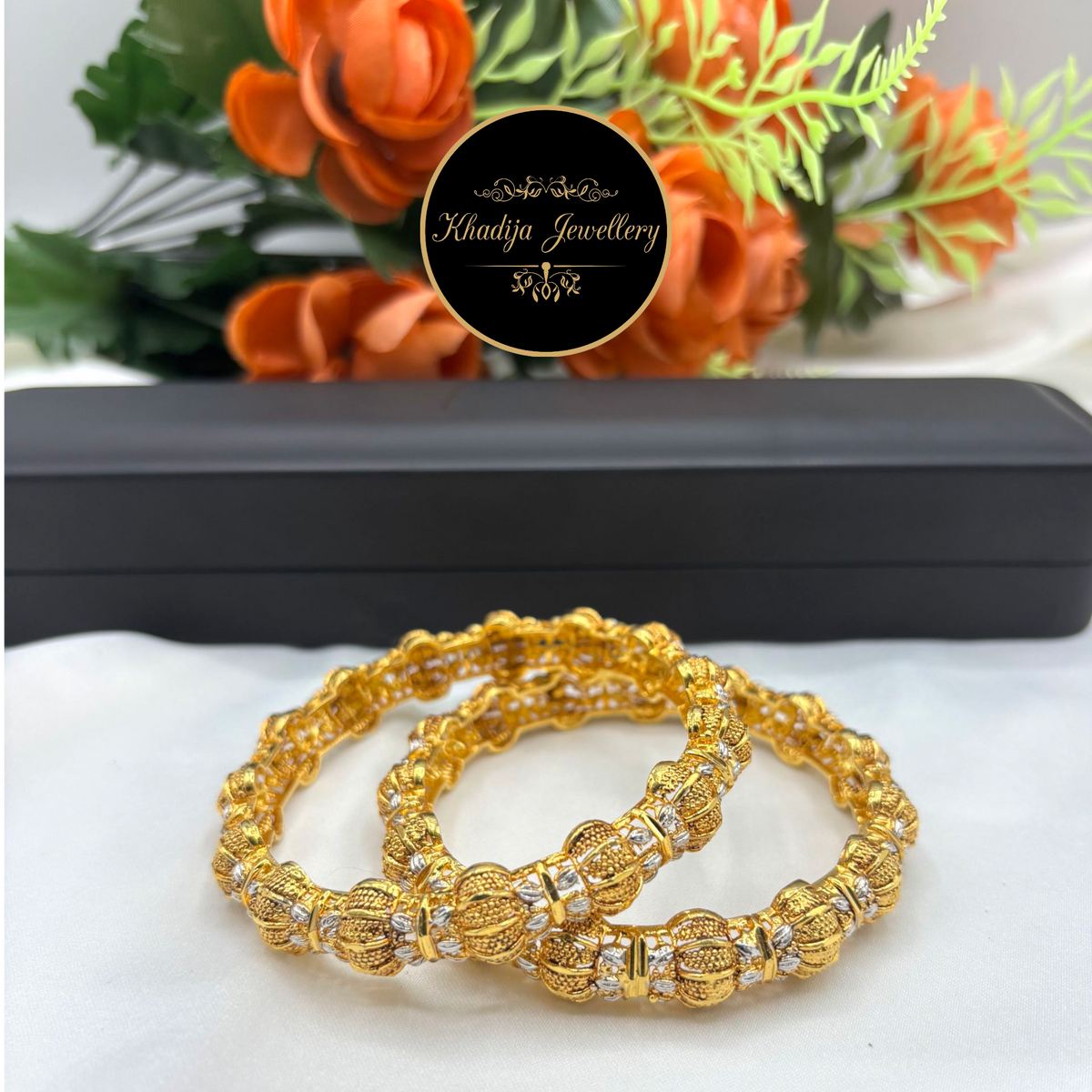 ️Elegant Gold & Silver Textured Bangles – Set of 2 pc with Gold plate ...